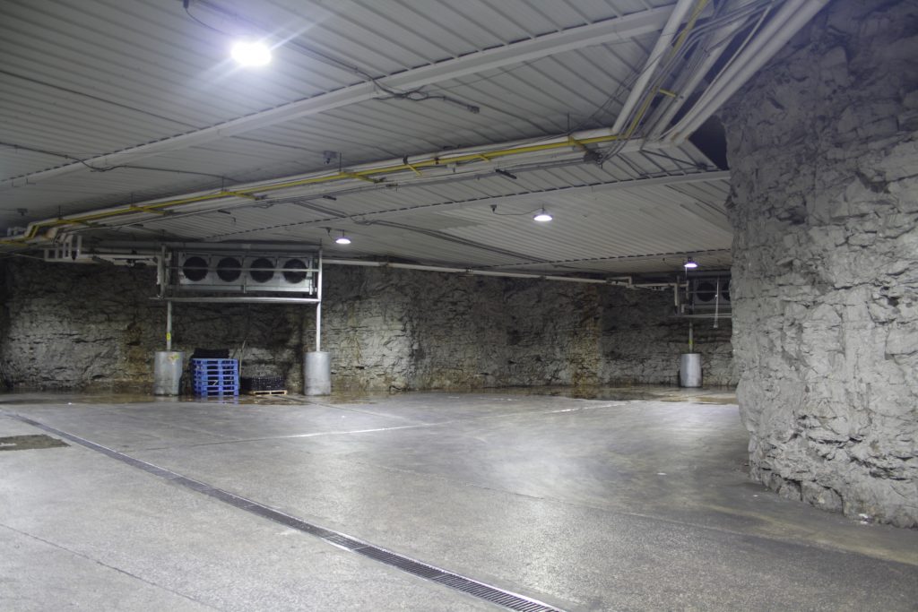 LED High Bay Light Case Study – Zero Mountain | Dialight